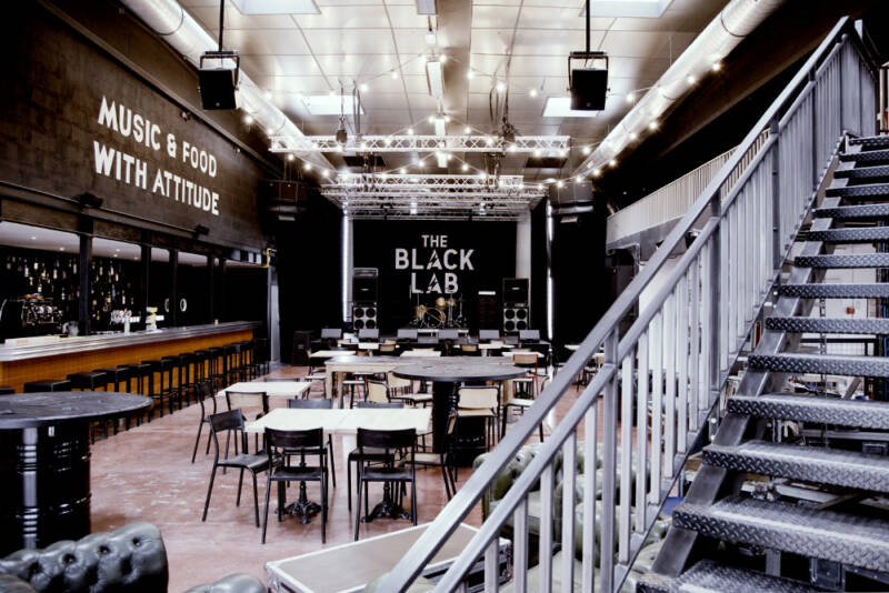 THE BLACK LAB – Music & Food With Attitude
